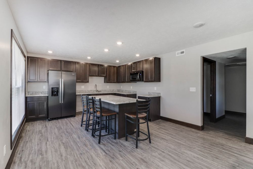 101 W. Stewart, Normal, IL | 2 Bedroom